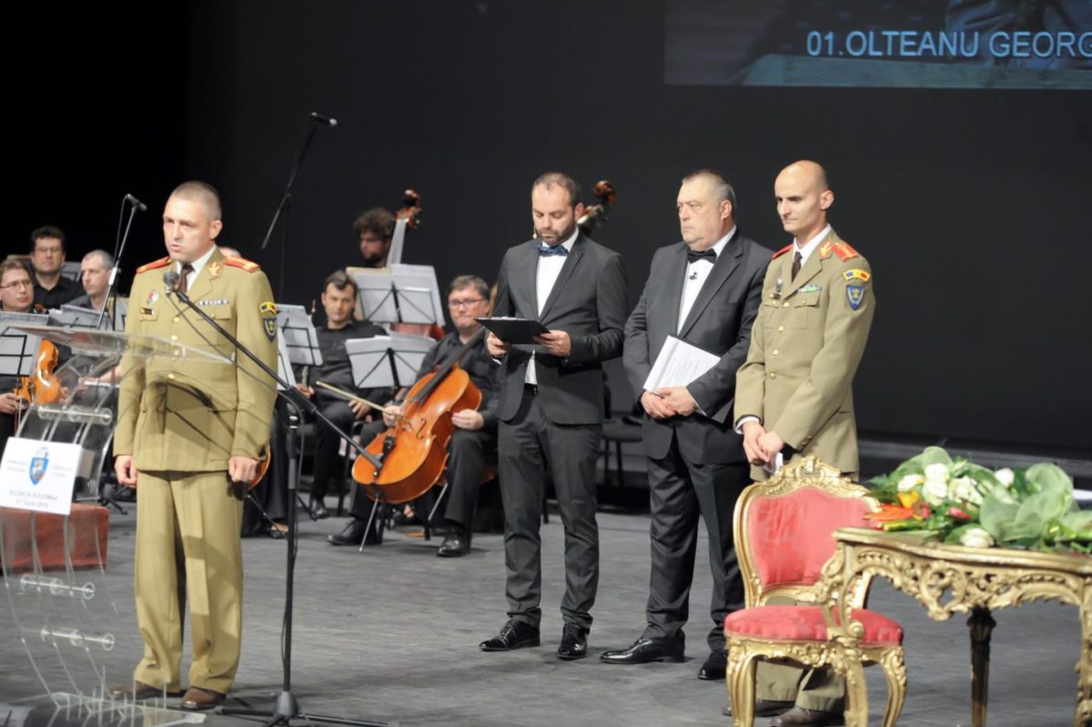 Titlul de „Cetățean de Onoare” al Municipiului Craiova conferit mr ...