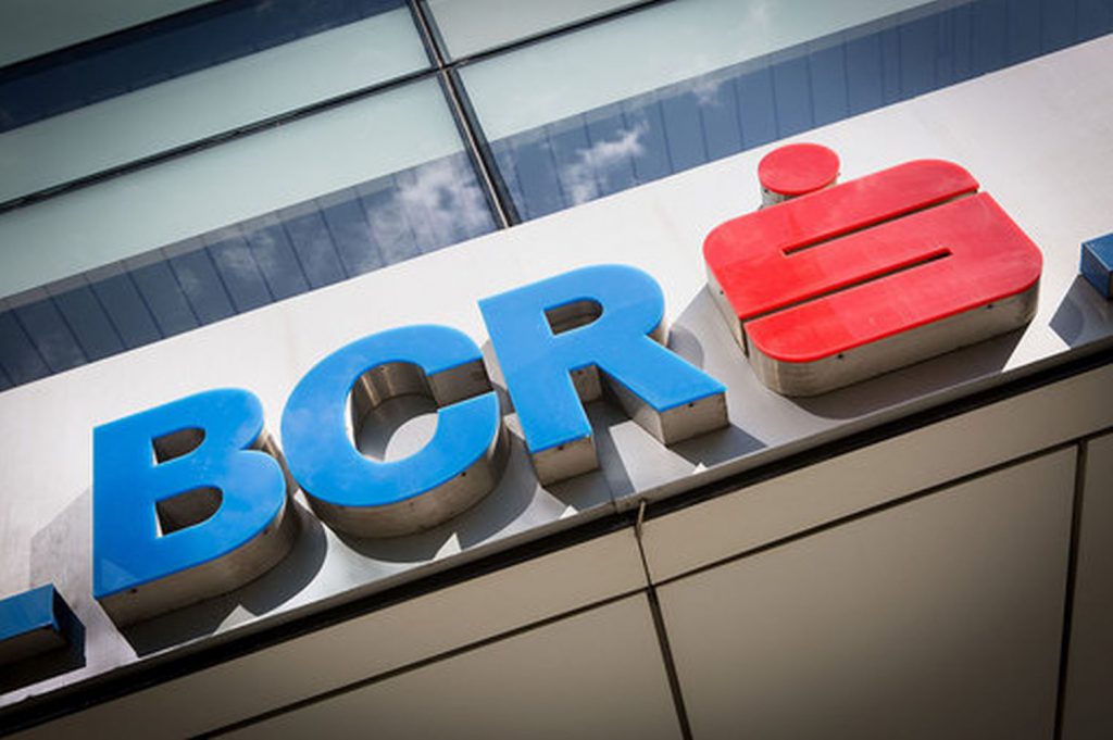 Banca Comercială Română va opri sistemul de carduri | Cuvântul Libertăţii