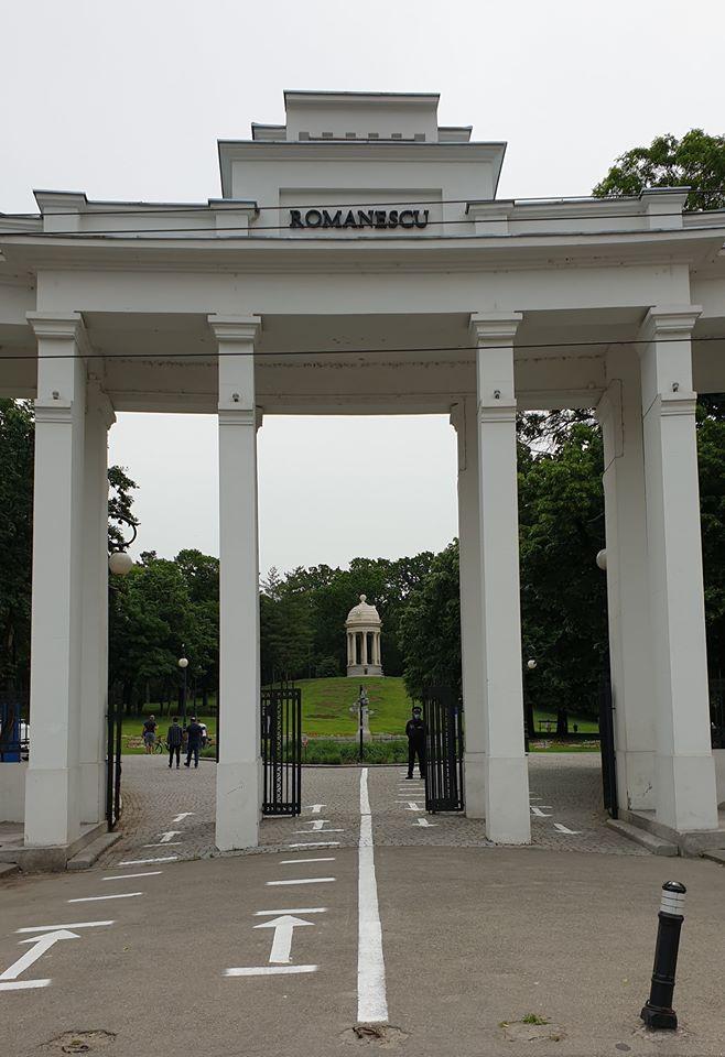 Primăria Craiova: Accesul în parcuri se face pe toate intrările ...