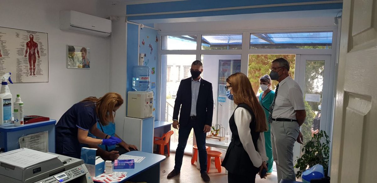 Prof. univ .dr. Dan Gheonea, rectorul UMF din Craiova: “Am încercat să ne implicăm în ultimele ...