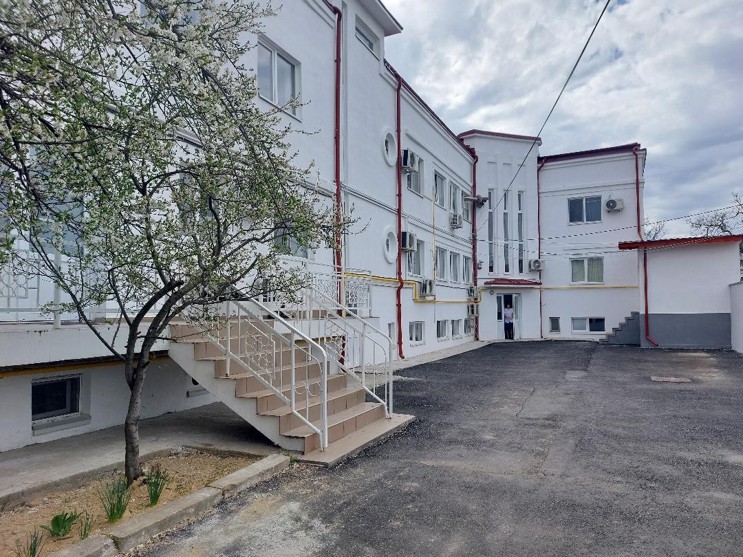 După 30 de ani, Sediul Institutului de Mediciă Legală a fost reabilitat ...