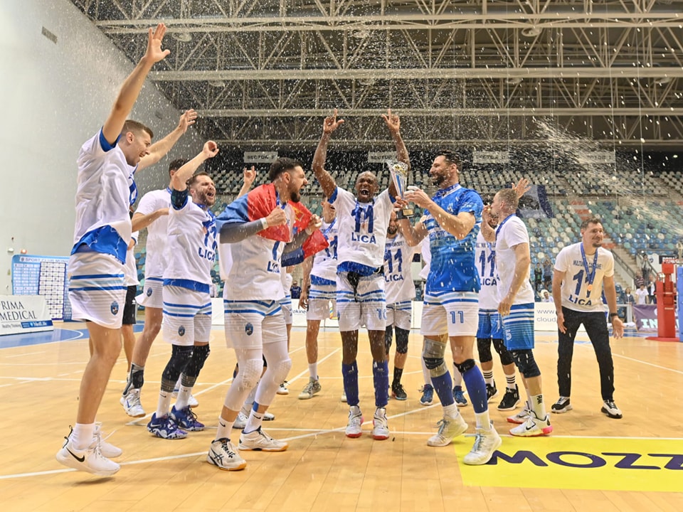 Lică, retragere glorioasă, cu bronzul naţional şi Cupa României ...