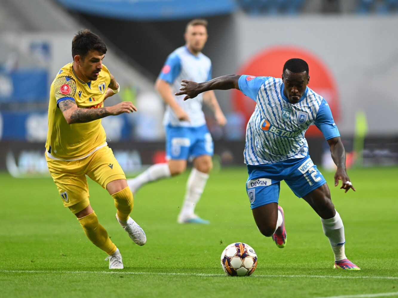 “U” Craiova s-a despărţit de Basilio Ndong | Cuvântul Libertăţii