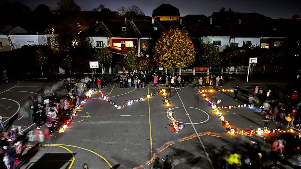 Şcoala Gimnazială “Mircea Eliade” din Craiova îşi continuă drumul ...
