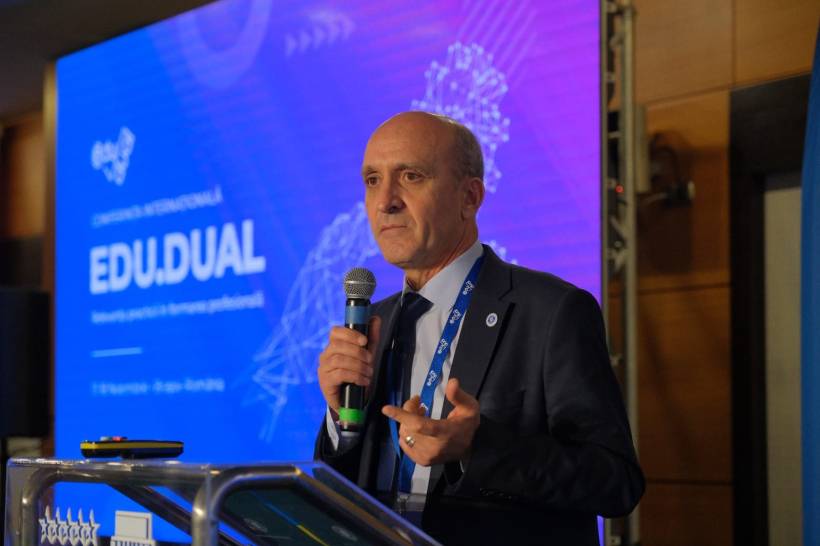 Sistemul dual, ţinta Ministerului Educaţiei ca, până în 2029, învăţământul tehnologic să se ...