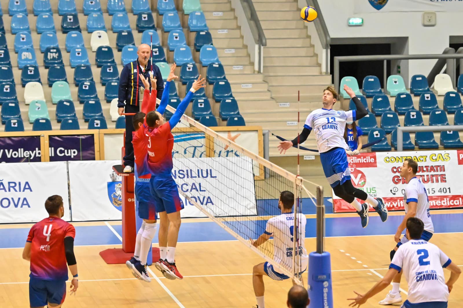 Voleibaliştii Craiovei au pierdut dramatic cu Steaua | Cuvântul Libertăţii