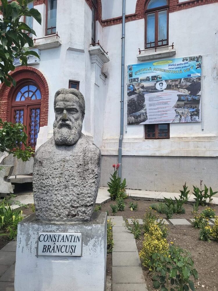 Liceul Tehnologic “Constantin Brâncuşi” din Craiova , reconfirmat ca “Şcoală Europeană ...