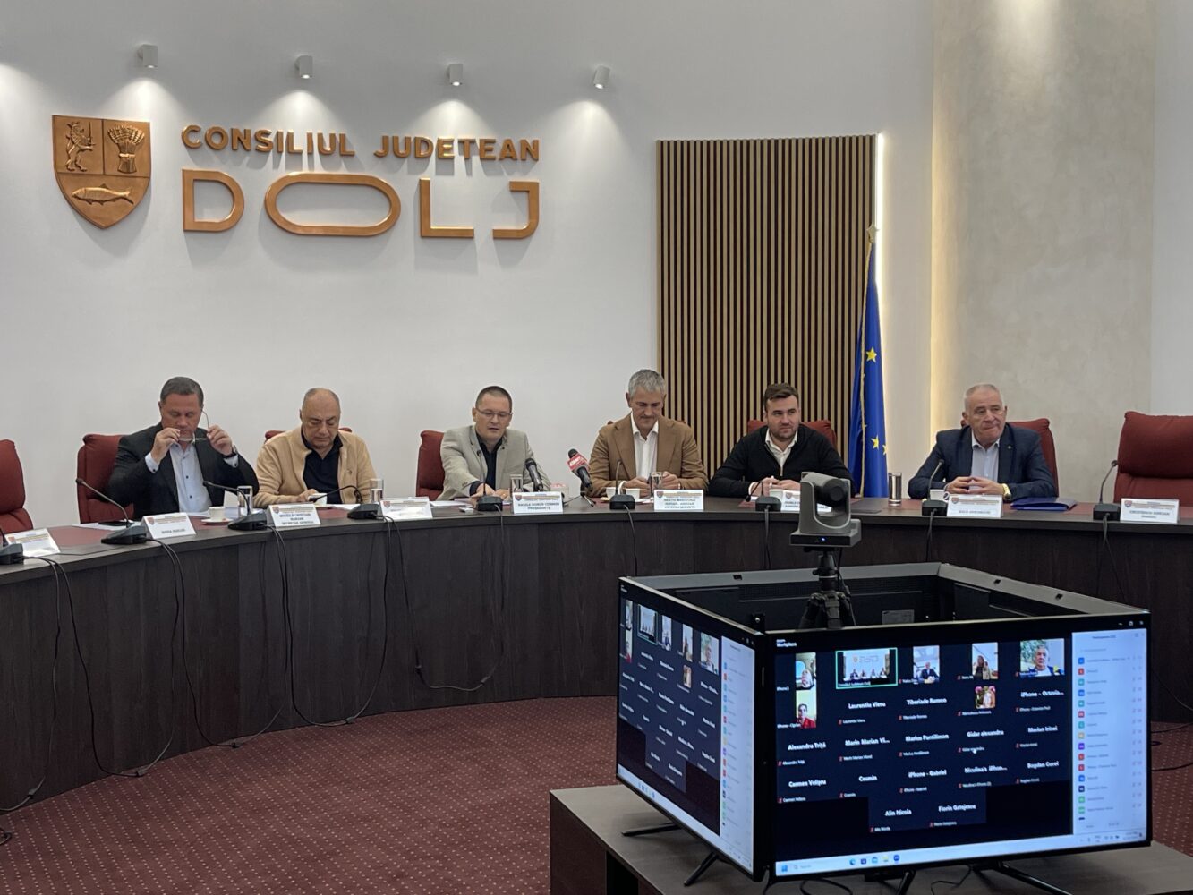 Consiliul Judeţean Dolj reabilitează un drum afectat de inundaţiile din ...