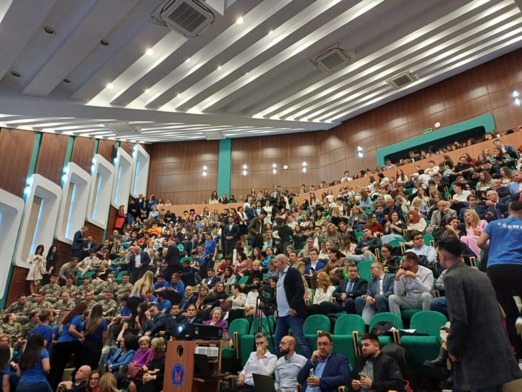 Universitatea de Medicină și Farmacie din Craiova, start în noul an universitar | Cuvântul ...